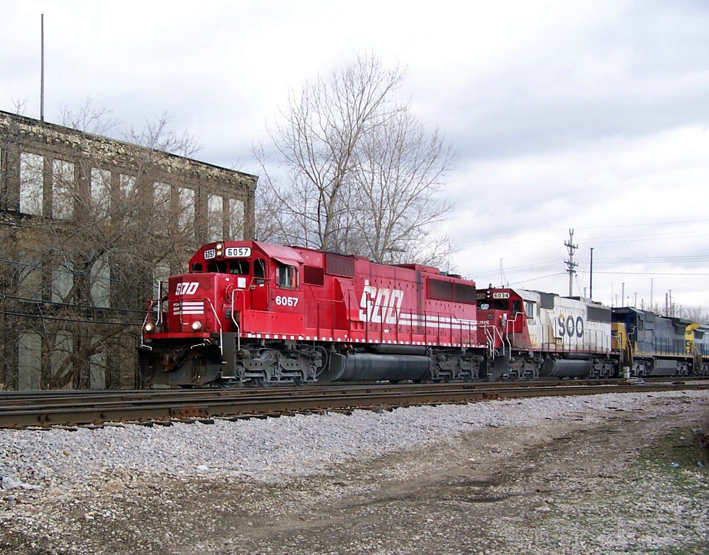 SOO 6057 lcads a manifest towards Chicago